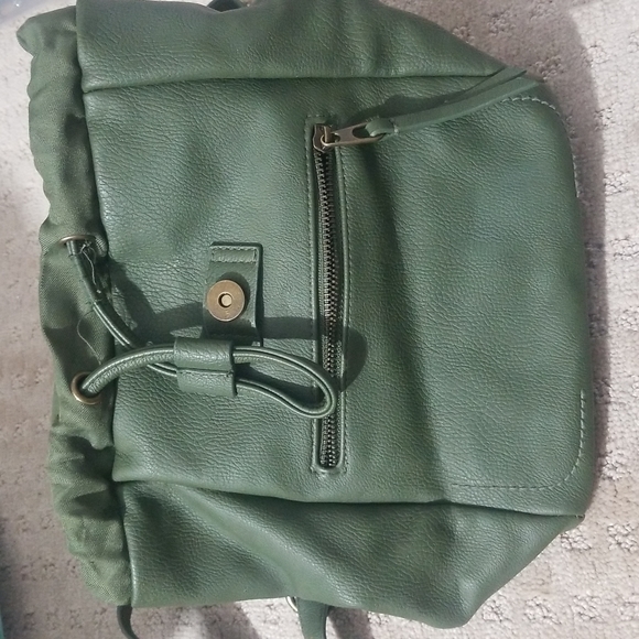 Universal Thread | Bags | Olive Green Mini Backpack With Drawstring ...
